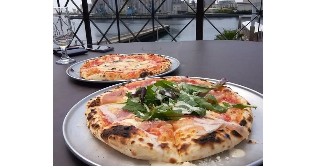 写真一覧：PiZZA & JUiCE RUBBER stand - Retty 日本最大級の実名型グルメサービス