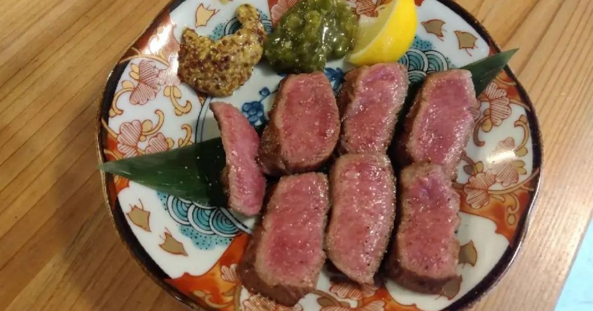 STAND焼肉CORNER(【旧店名】立呑ホルモン はがちゃん)（なんば/立ち飲み） - Retty（レッティ）