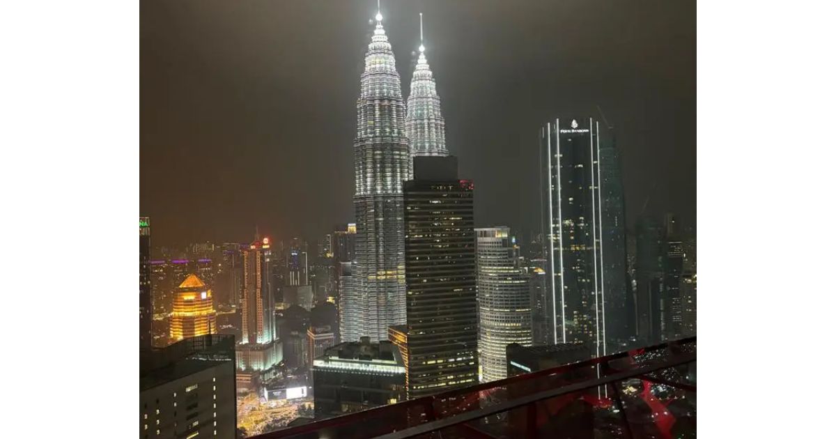 Blue at EQ(クアラルンプール) - Retty